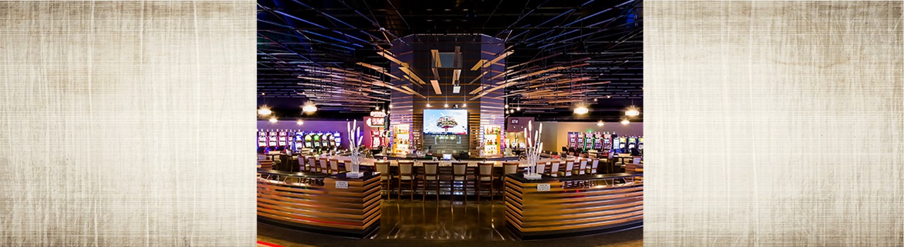 Center Bar at The Point | The Point Casino and Hotel